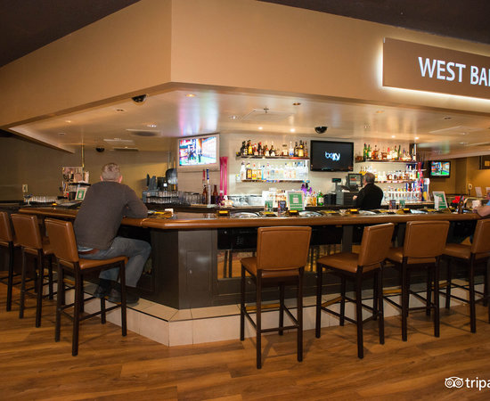 Big Chill West Bar Happy Hour Circus Circus » Happy Hour Vegas